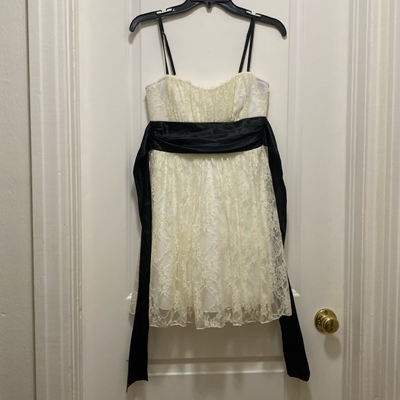 Speechless | Dresses | Speechless M Cocktail Dress Cream Lace With ...